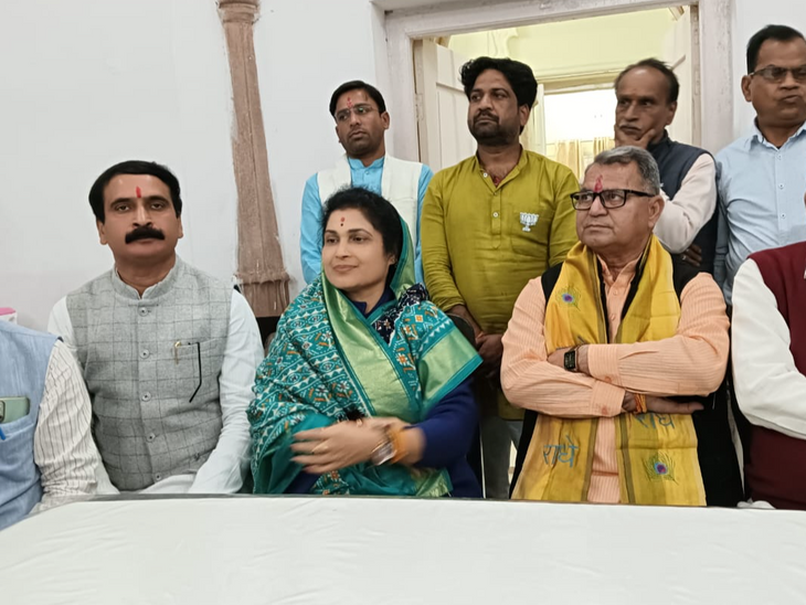 Krishna Gaur polled for Guna Lok Sabha | गुना लोकसभा के लिए कृष्णा गौर ...