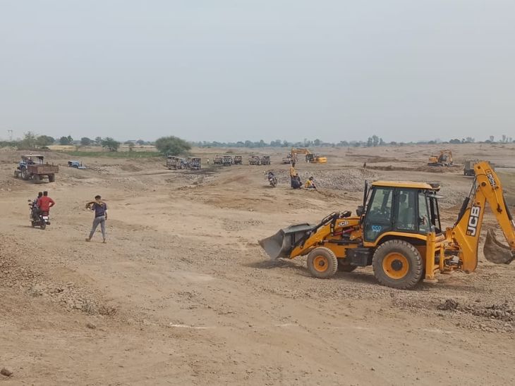 Construction work of PM Mega Mitra Textiles Park to be established in ...
