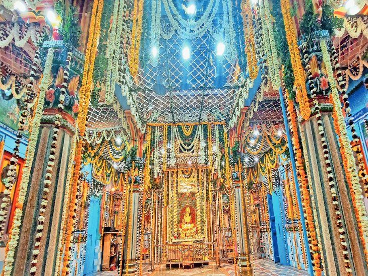 Dev Gopal Lal ji's bungalow decorated with 4 quintals of flowers | श्री ...