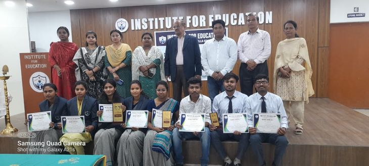 Vijay in chart competition and Sumit first in model. | चार्ट ...