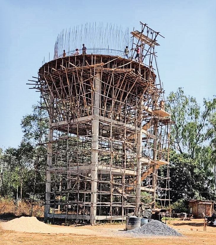 Negligence: Work being done at 70 feet height without safety belt ...