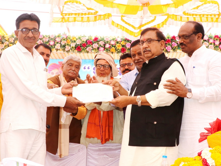 Displaced people of Harsud got ownership rights | हरसूद के विस्थापितों ...