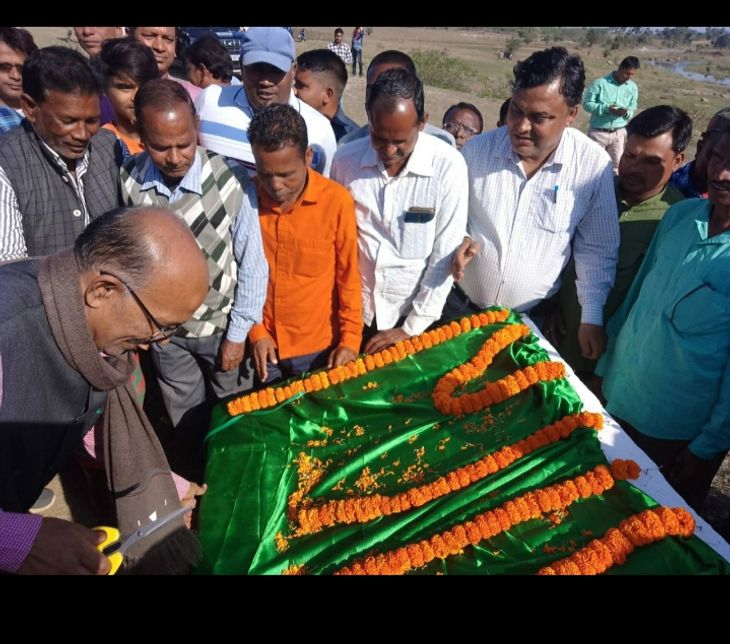 Hemant Soren will soon be proven innocent: Rabindranath Mahato | हेमंत ...