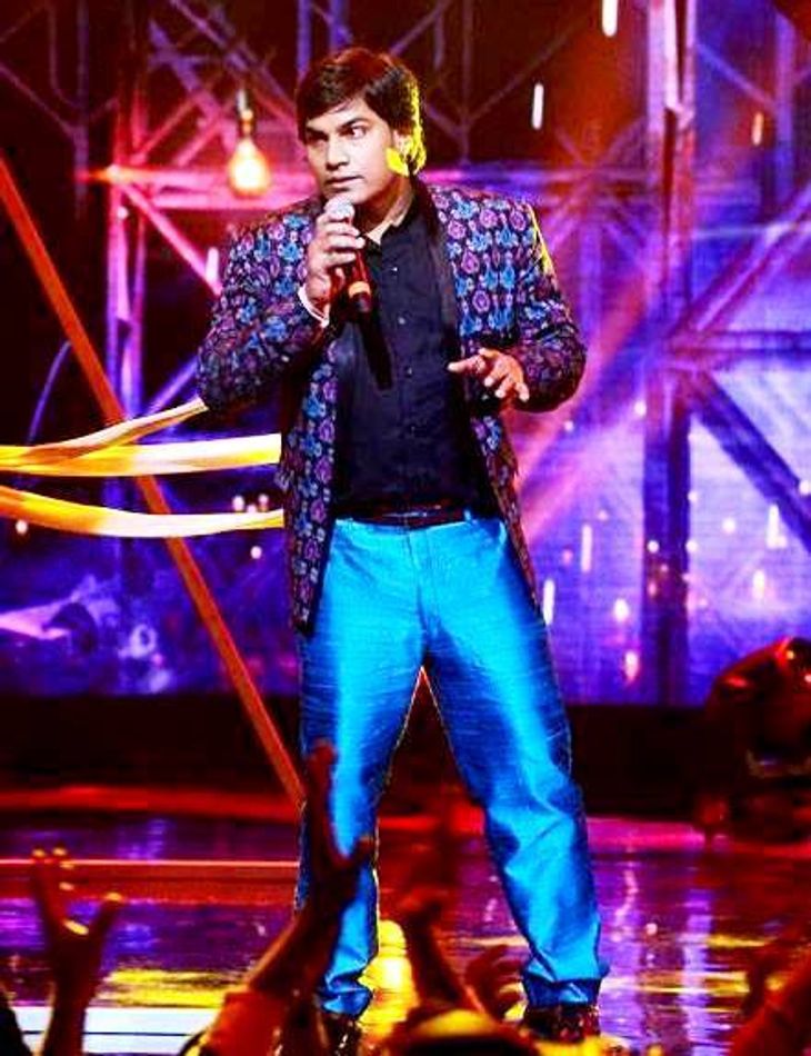 Playback singer Mohan Rathore will perform at Umga Mahotsav | उमगा ...