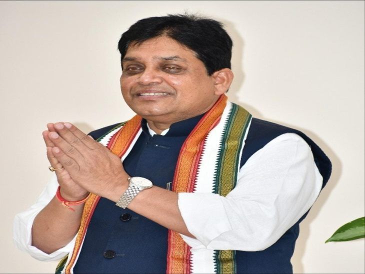 Dr. Shivkumar Dahria, Congress candidate from Janjgir-Champa Lok Sabha ...