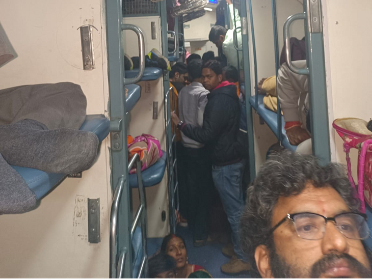 Woman dies of heart attack in Swatantrata Senani Express Condition ...