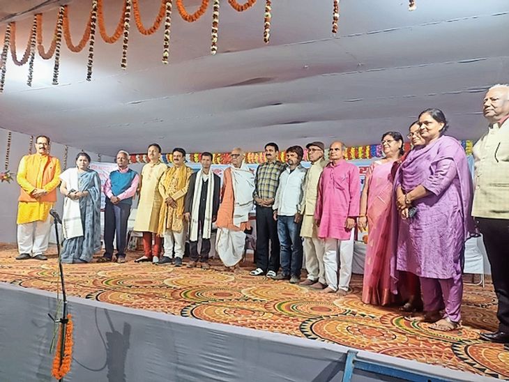 Instructions were also given to poets and artists: not to sing any ...