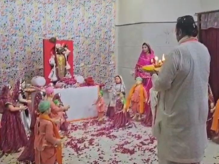 Holi on the lines of Brij in Brijdham Haveli | बृजधाम हवेली में बृज की ...