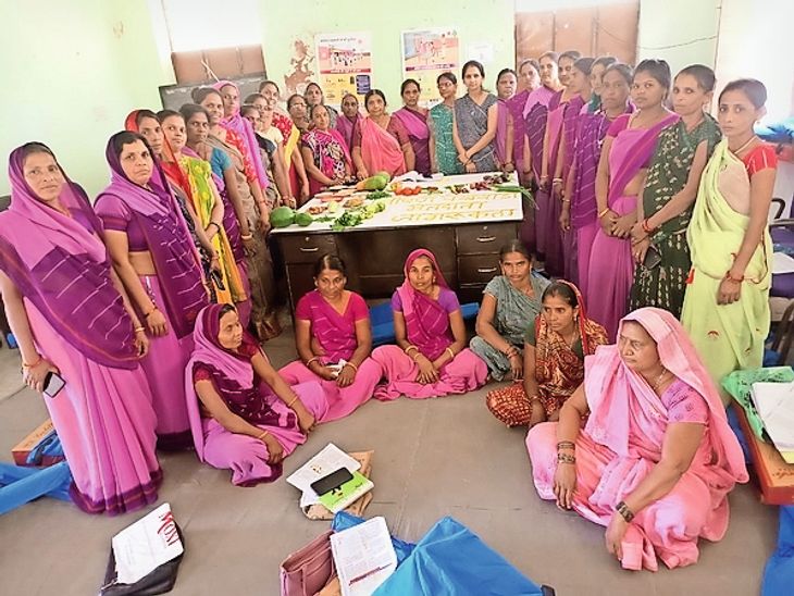 Galiyakot: Celebrated Nutrition Fortnight by organizing an exhibition ...