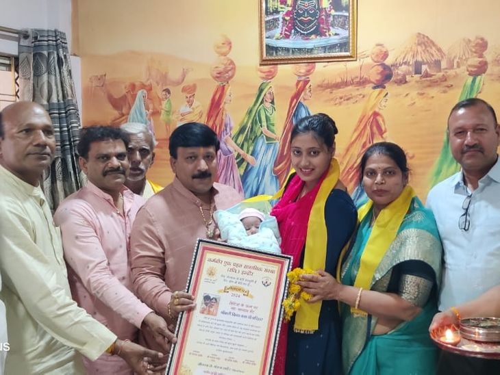 Unique campaign of Karmaveer Ek Pahal social organization in Indore