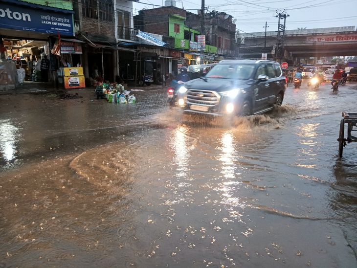 The city's roads became muddy due to rain, water logging and slipping ...