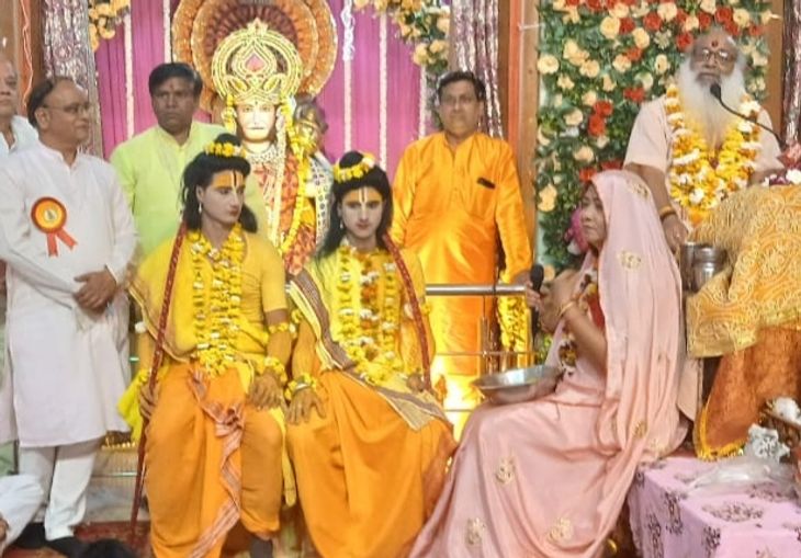 Ram Katha in Pavandham Temple: If example of devotion to Guru is given ...
