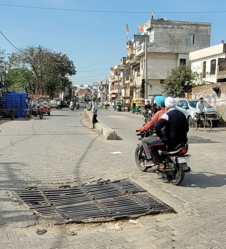 Danger of accidents... 23 cleaning points built on closed drains cave ...