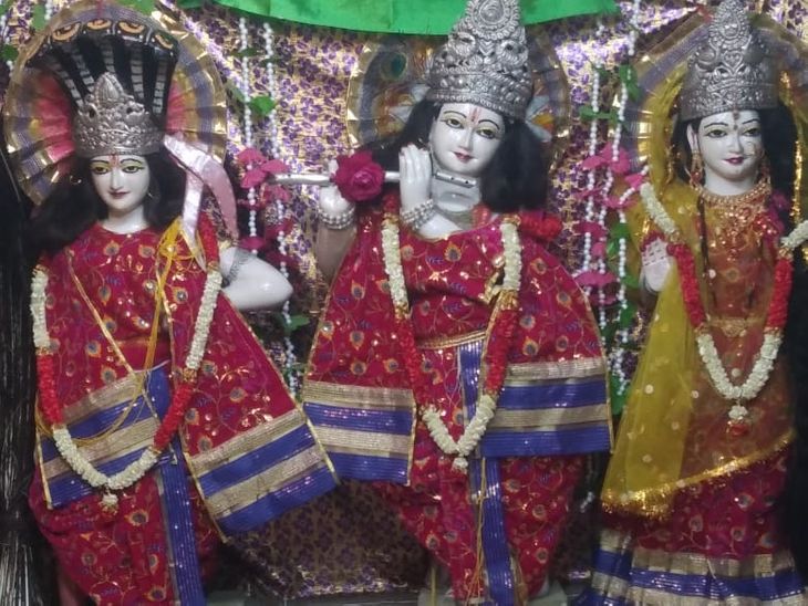 Villagers united in Radhe Krishna temple, Bhajan evening organized ...