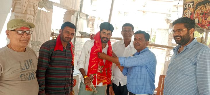 51 thousand donations for the construction of Khedapati Hanuman temple ...