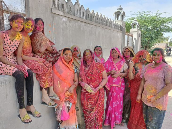 Falna city immersed in colorful festival | रंगोत्सव में डूबा फालना शहर ...