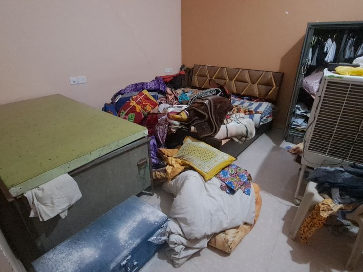 In Khurai's Divine City, the courage of thieves is high. Theft took ...