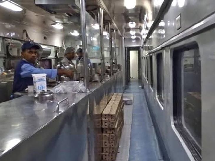 Food and snacks will not be prepared in the pantries of trains.