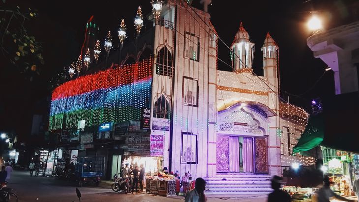 Jama Masjid of Kothi Bazaar illuminated with attractive lights on ...