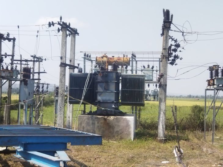 Electricity remained off in Jaithari due to maintenance, villagers were ...