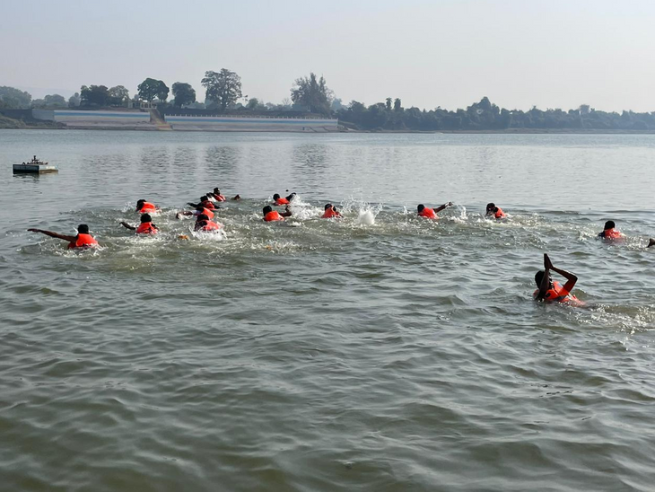 Training of SDERF and Home Guard soldiers in Narmadapuram | नर्मदापुरम ...