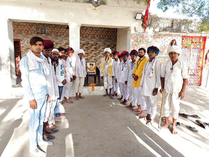 Tributes paid to Colonel Bainsla on his death anniversary | कर्नल ...