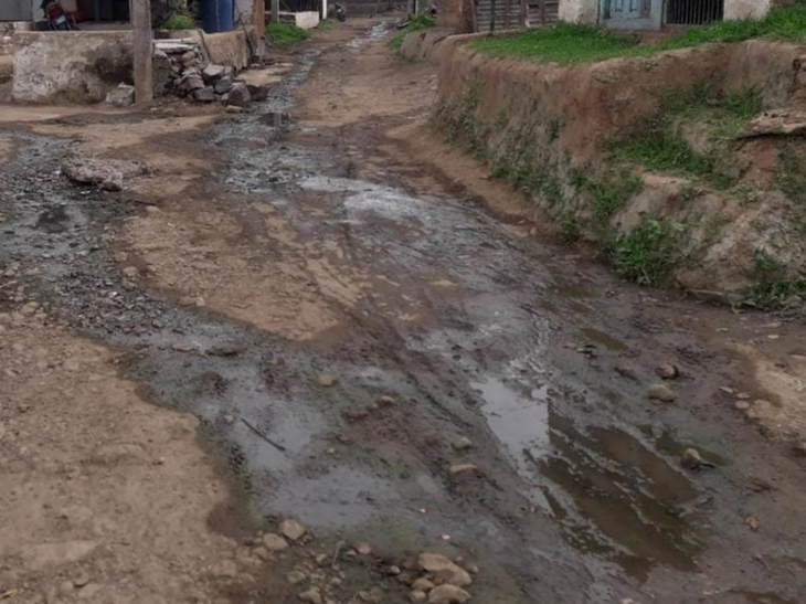 Dhabla Mata drains not cleaned