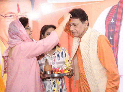 Lok sabha Election 2024 bjp candidate Meerut Arun govil wife Lekha ...