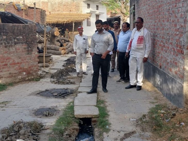 SDM to know the ground reality of communicable disease control campaign | एसडीएम ने संचारी रोग ...