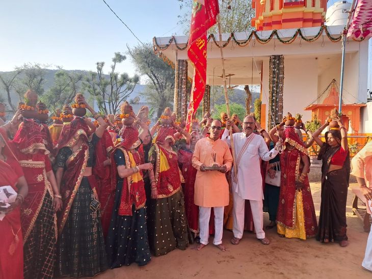 Annual festival started at Hanuman temple of Singhana | सिंघाना के ...