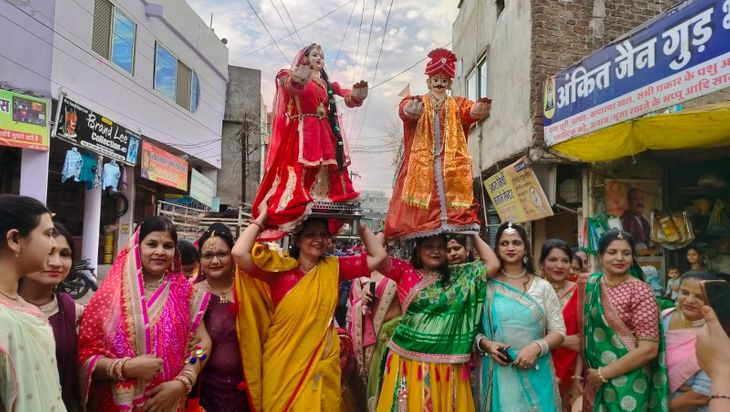 Gangaur Mata procession taken out | निकाला गणगौर माता का जुलूस ...