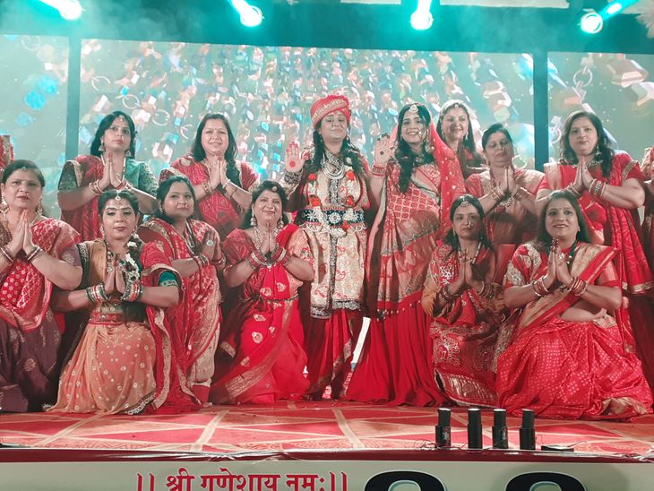 A glimpse of Rajasthan on the stage of Gangaur Sindhara festival ...
