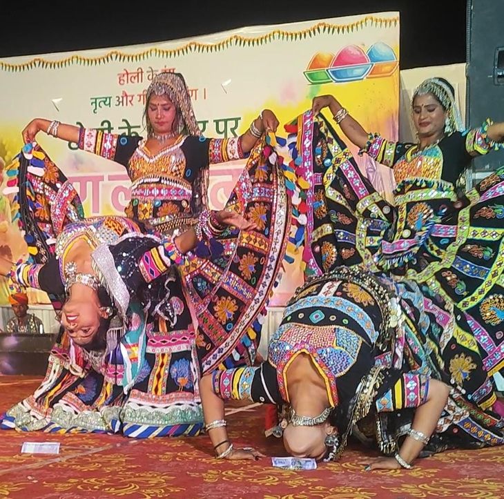 Rajasthani artists danced to the tune of Naal, Pungi and Khanjari | नाल ...