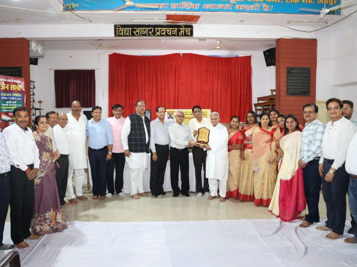 Mahavir Digambar Jain Temple Kardhani got first prize | महावीर दिगंबर ...