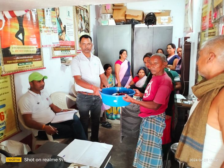 MMDP kits were distributed among the elephant patients | हाथीपांव ...