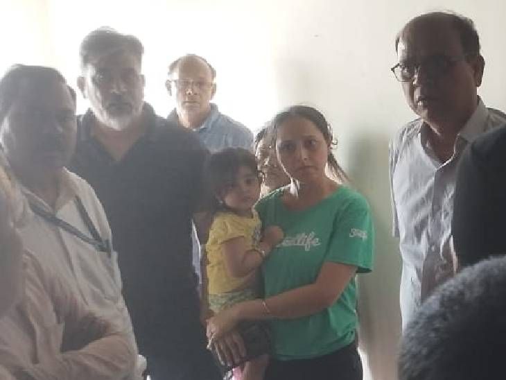 Fire broke out in Tower 16 of Omaxe Residency 2 | ओमेक्स रेजीडेंसी-2 के ...