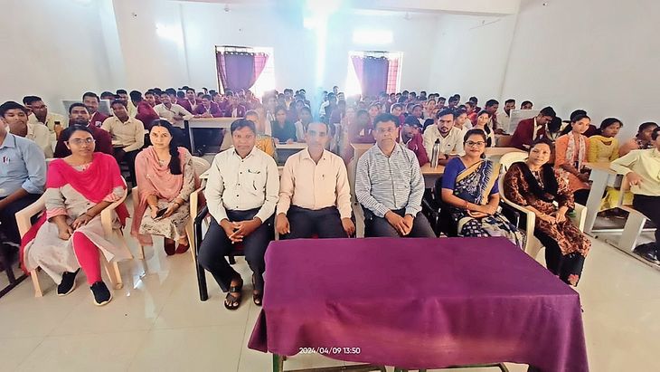 Vikram Samvat's history and caste, religion, culture were explained in ...