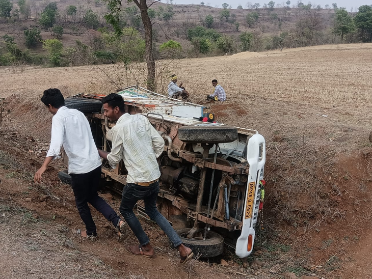 Accident in Sarai village of Multai | मुलताई के सरई गांव में हादसा ...