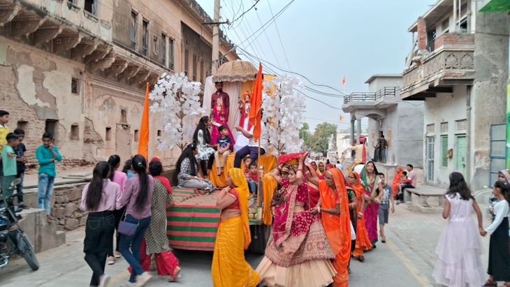 The royal ride of Isar-Gangaur was taken out in royal luxury | राजसी ...