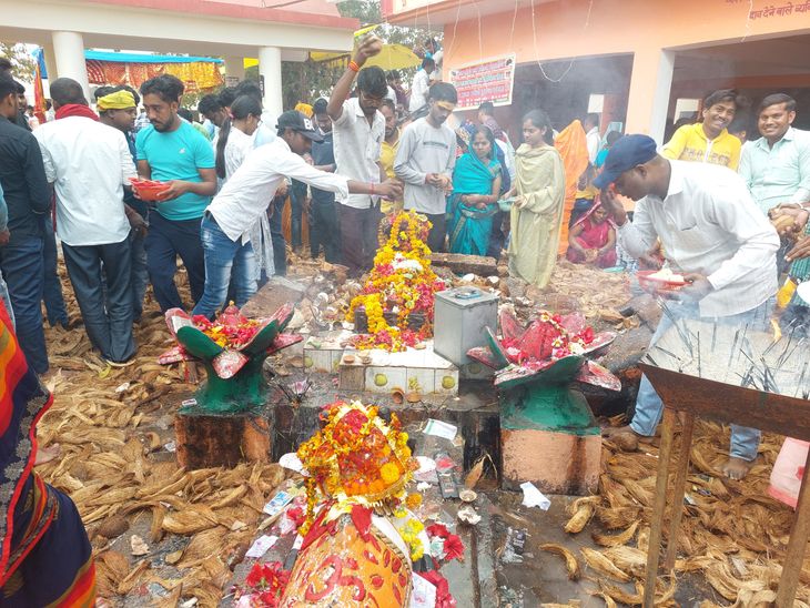 Bhadrakali Temple Is One Of The 8 Forms Of Maa Kali Varanasi News मां