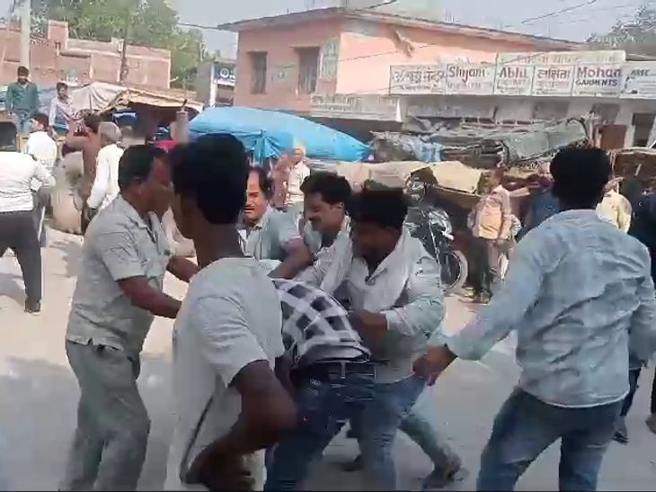 Shopkeeper and customer clashed after being given bad jackfruit, VIDEO