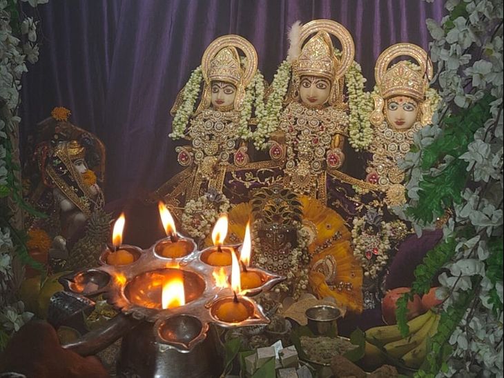 Shri Ram Prakatotsav at Ram Mandir located at Shiv Vilas Palace Indore ...