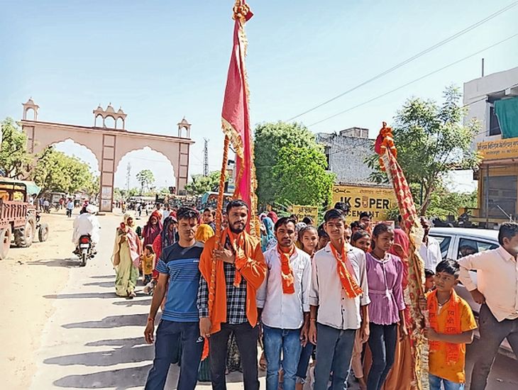 The pilgrimage to Khedapati Balaji reached from Madhorajpura ...