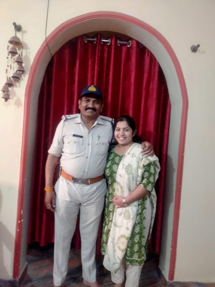 ASI's daughter Divya Yadav selected in UPSC | एएसआई की बेटी दिव्या यादव ...