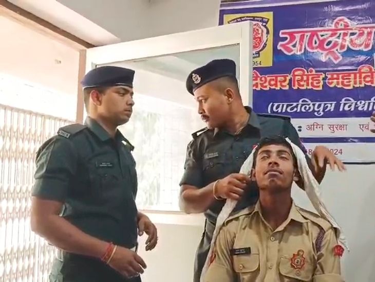 Training of fire brigade team took place in BS College in patna; bihar ...