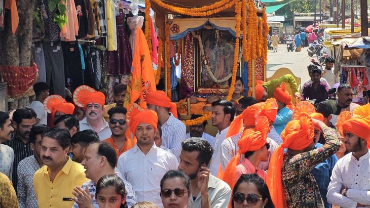 Procession taken out from Badi Ramji Temple | बड़े रामजी मंदिर से ...