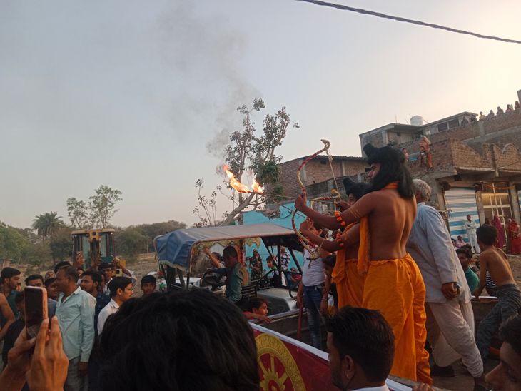 Shri Ram killed Ravana by shooting an arrow, the war lasted for 1 hour ...