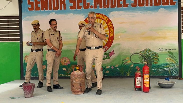 In Senior Secondary School Bhidana, children were taught methods of ...