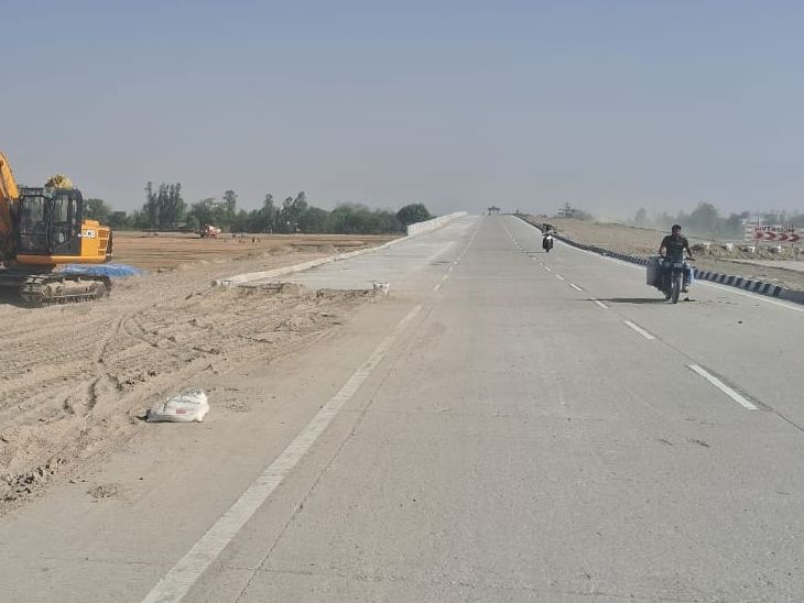 Traffic started on the new bridge of Saryu river in Mau