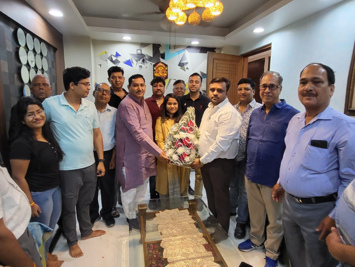 Megha Agarwal honored for becoming IPS in Ghaziabad | गाजियाबाद में IPS ...